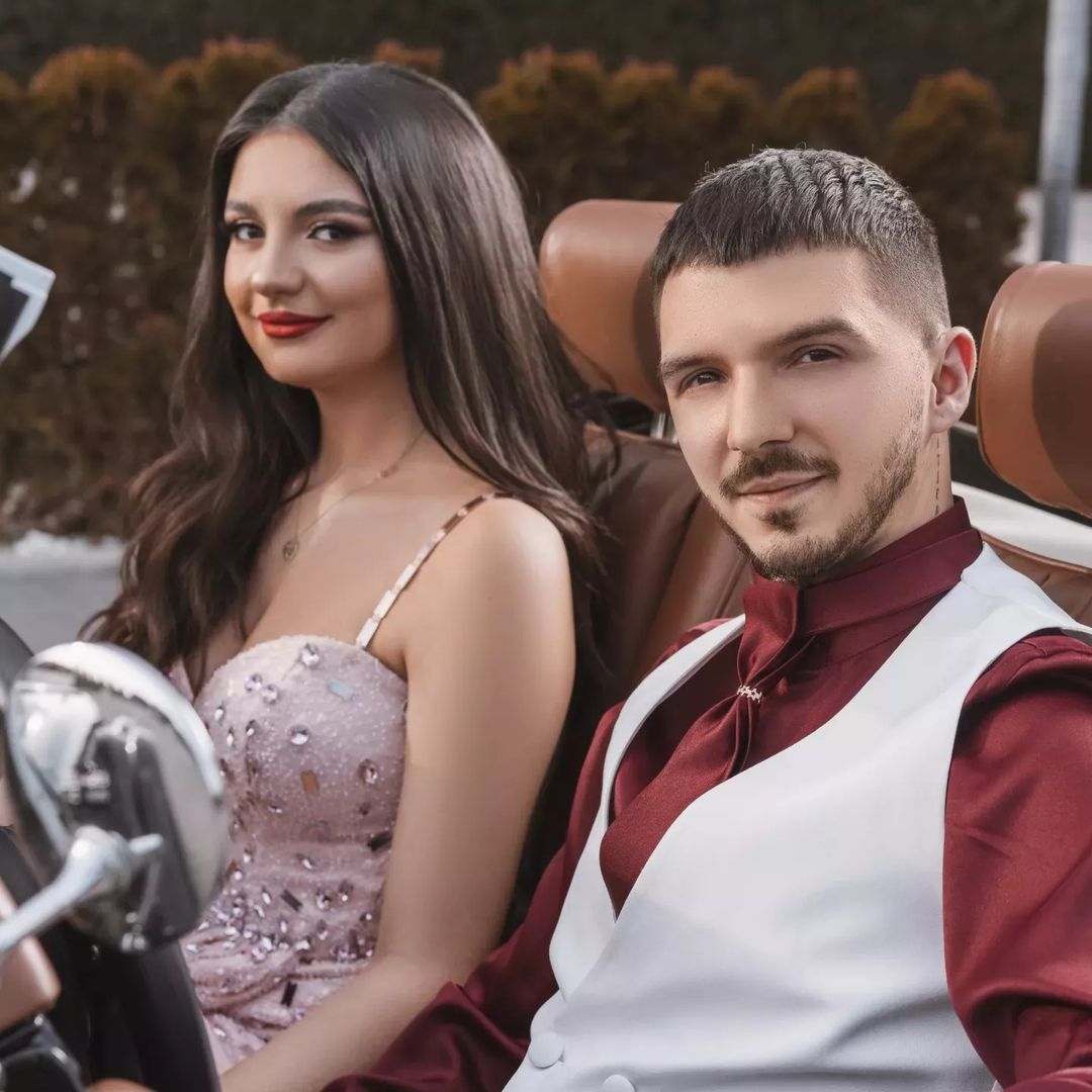 Njihuni me rejën e Mihrijes dhe Naimit përmes setit fotografik