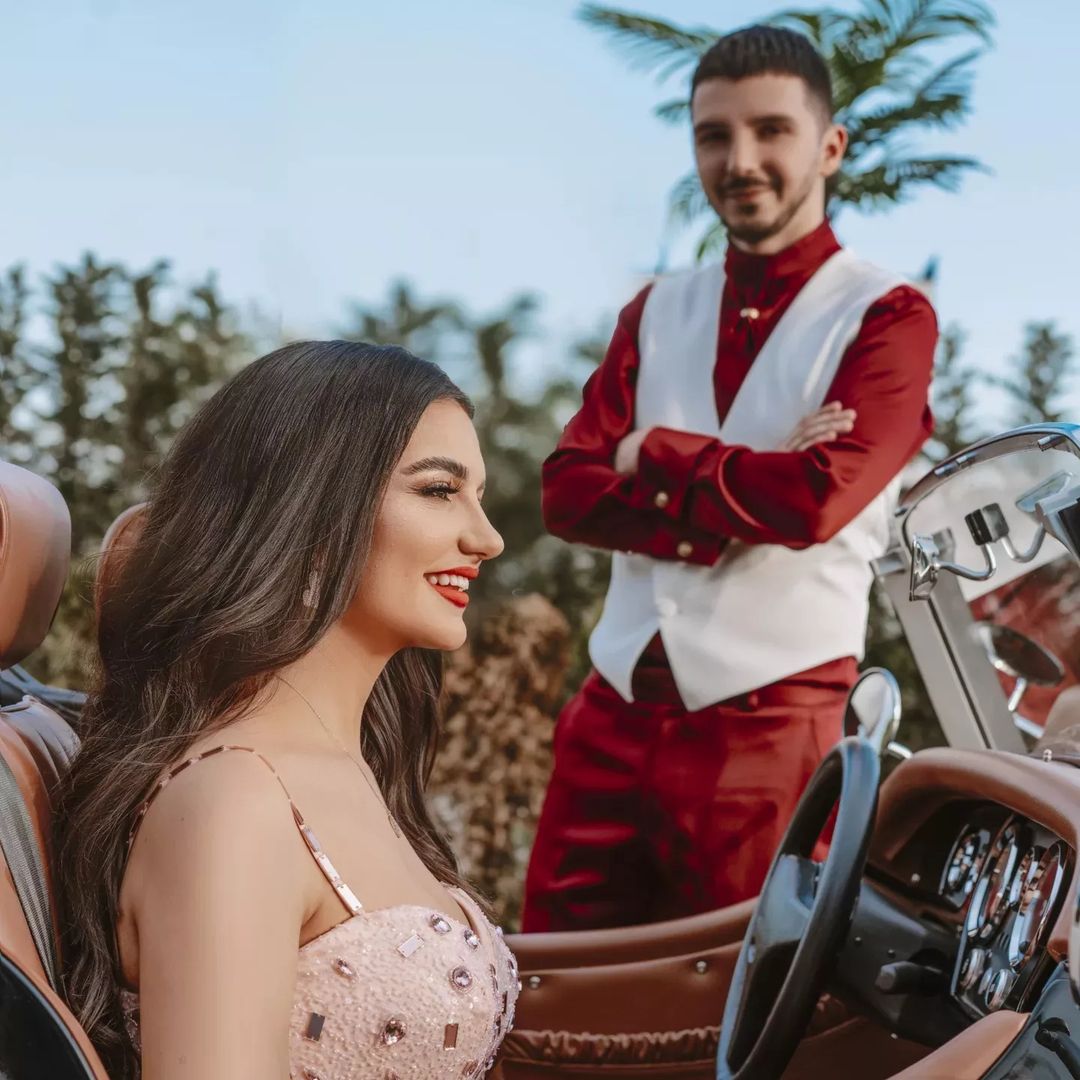 Njihuni me rejën e Mihrijes dhe Naimit përmes setit fotografik