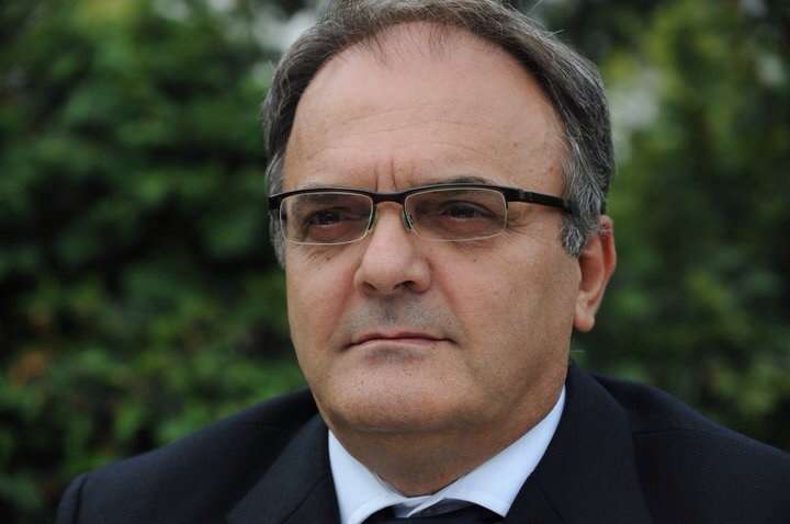 Thellohet skandali: Ambasadori Berishaj mori para nga GEN-i serb, iu ...