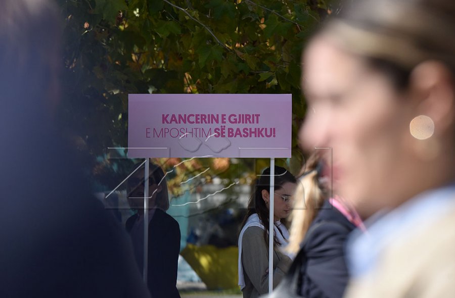 Përfundon muaji i ndërgjegjësimit për kancerin e gjirit