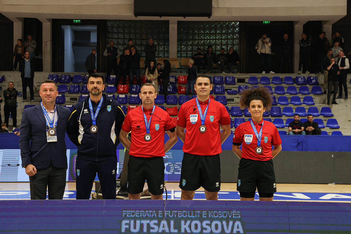 Vjosa ankohet pas finales: Gjyqtari ishte skandaloz, s’na dha penallti!
