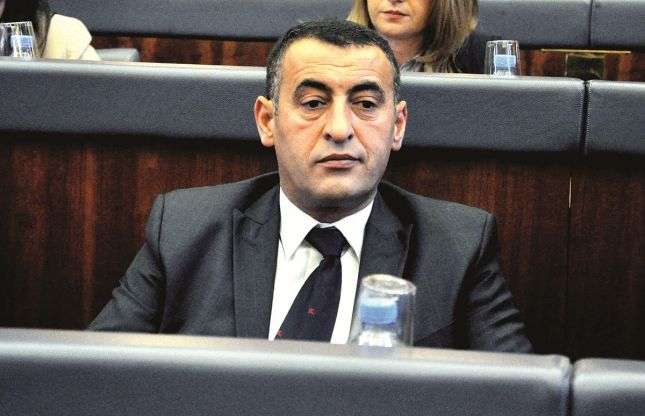 Brahimaj i AAK-së: Të gjithë njëzëri i themi jo bashkëpunimit me LVV-në