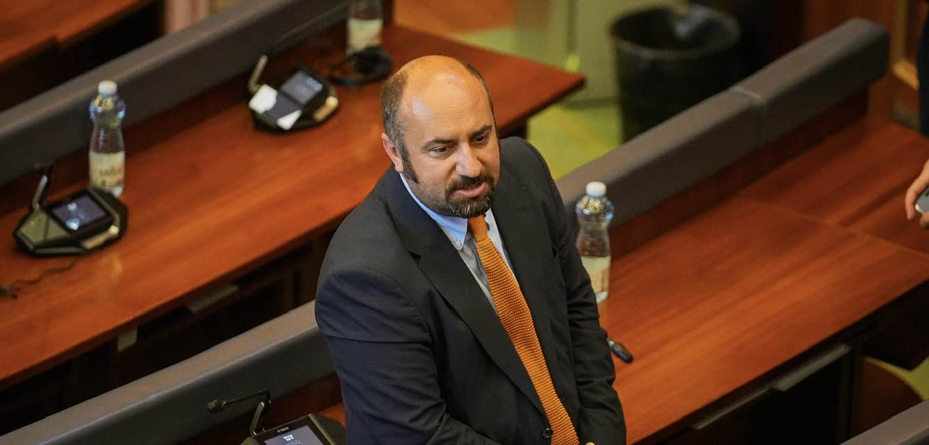 Xhaferi pas dështimit të Muratit: Asnjëherë s’kam votuar kundër me më ...