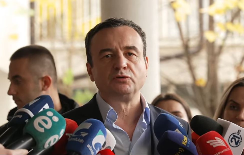 Kurti për vizitat e vonshme në Mitrovicë: Unë kam punuar në tri ndërrime