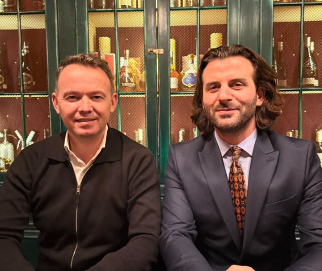 “Profesori që shkoklon hibrida nëpër studio” – Peci normalizon dhunën ...