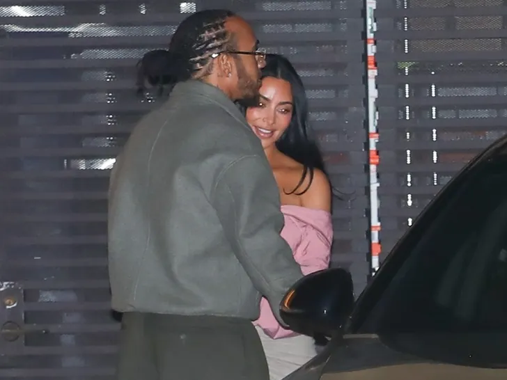 Kim Kardashian dhe Lewis Hamilton shijojnë darkë romantike në Malibu